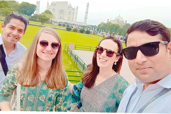 Mumbai: Private Day Tour Of Tajmahal With Car ,Entrance , Meal - The Sum Up
