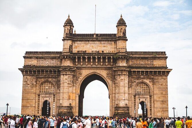 Mumbai Sightseeing Tour with Iconic Dabbawala Experience - What It Means for You