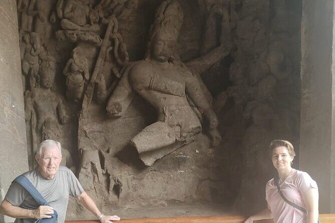 Mumbai to Bhopal Visit Ancient Caves, Temples & Mughal Monuments - Key Points