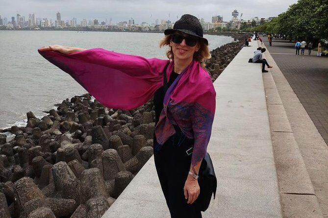 Mumbai Tour by Ac coach with pickup in Colaba & Mumbai Port only - Key Points