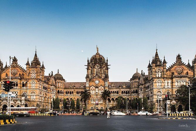 Mumbai Tour by Public Transport - An Unvarnished Look at the Tour Experience
