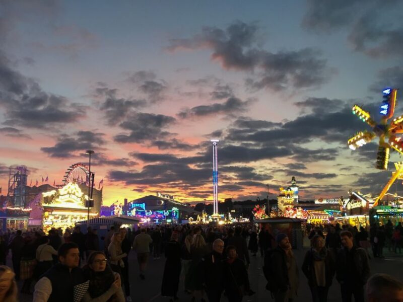 München: Oktoberfest Experience and Lunch in Tent - The Experience in Detail