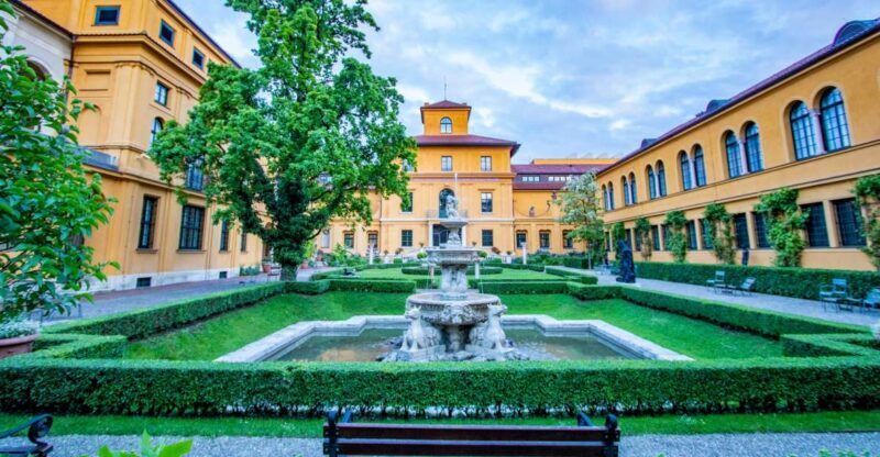 Munich: Capture the most Photogenic Spots with a Local - Practical Details