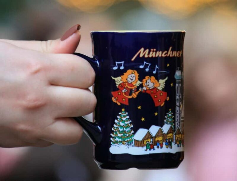 Munich: Christmas market hopping with sightseeing tour - Key Points
