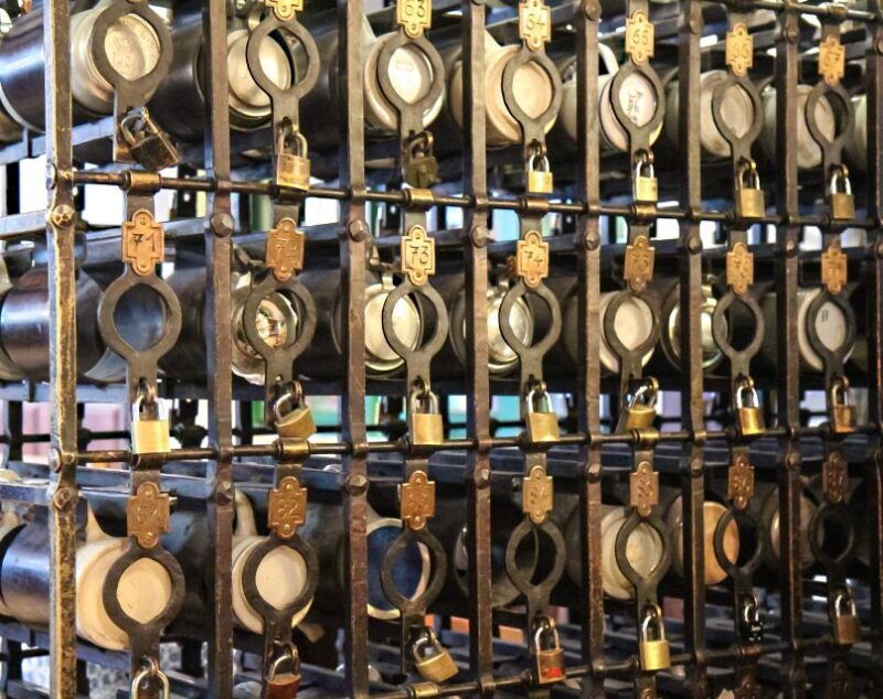 Munich: Hofbräuhaus Guided Tour with 1 Beer - Price and Value