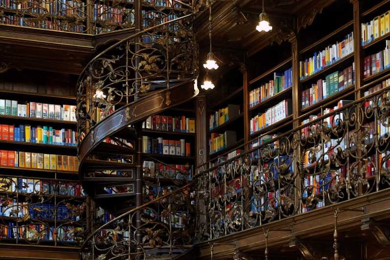 Munich: Law Library Guided Visit with Entry Tickets - Key Points
