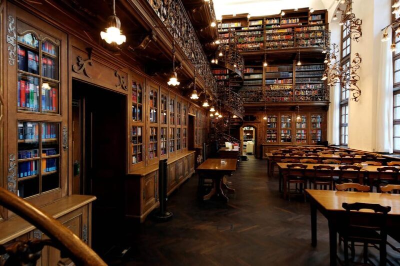 Munich: Law Library Guided Visit with Entry Tickets - Who Should Consider This Tour?