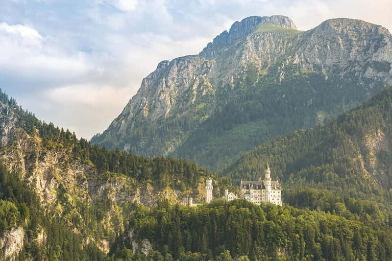 Munich: Neuschwanstein & Linderhof Private Tour & Lunch - Ideal for Which Travelers?