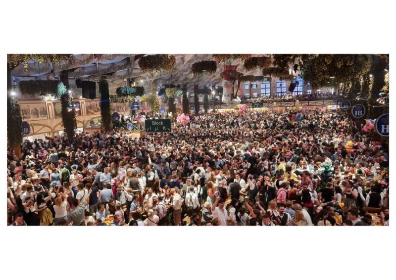 Munich: Oktoberfest Big Beer Tent Evening Table Reservation - What do travelers say?