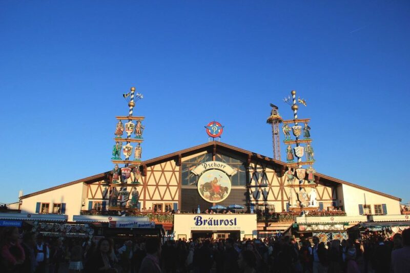 Munich: Oktoberfest Big Beer Tent Evening Table Reservation - Who should book this?