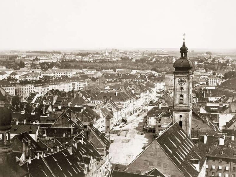 Munich: Old Town Highlights Private City Tour - Walking Tour - Who Should Book This Experience?