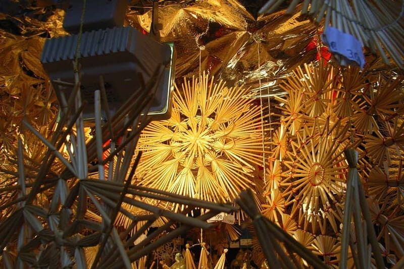 Munich: Private Christmas Market Tour - An Intimate Introduction in Marienplatz