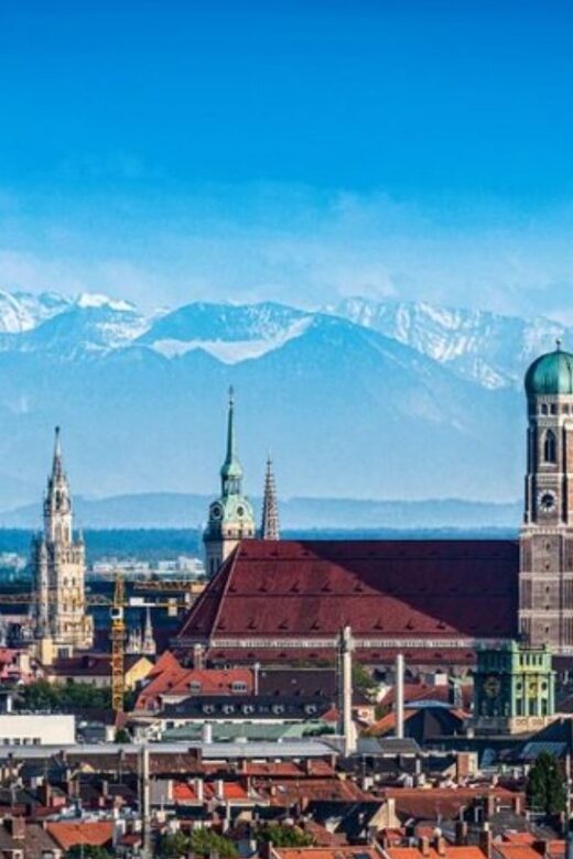 Munich : Private Walking Tour with A Guide (Private tour) - Key Points