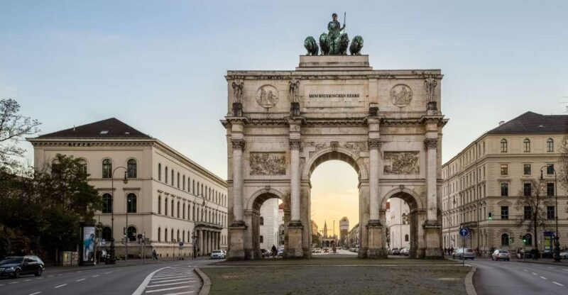Munich : Private Walking Tour with A Guide (Private tour) - A Deeper Look at the Munich Private Walking Tour