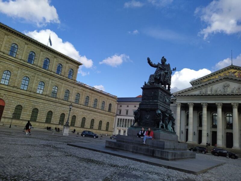 Munich Residenz: Private Tour with artists and historians - A Closer Look at the Munich Residenz Private Tour