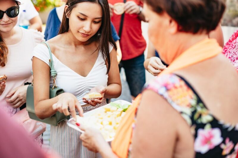 Munich: Viktualienmarkt Gourmet Food Tour - Why Choose the Viktualienmarkt Gourmet Food Tour?
