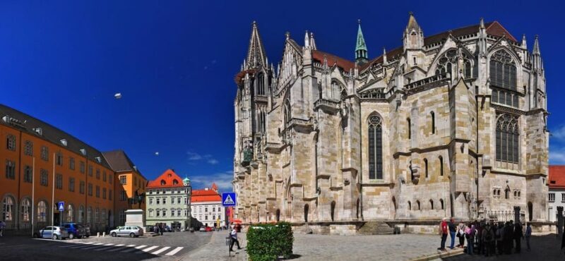 Munich:REGENSBURG MEDIEVAL BEAUTY-PRIVATE GUIDED TOUR BY CAR - An Introduction to the Experience