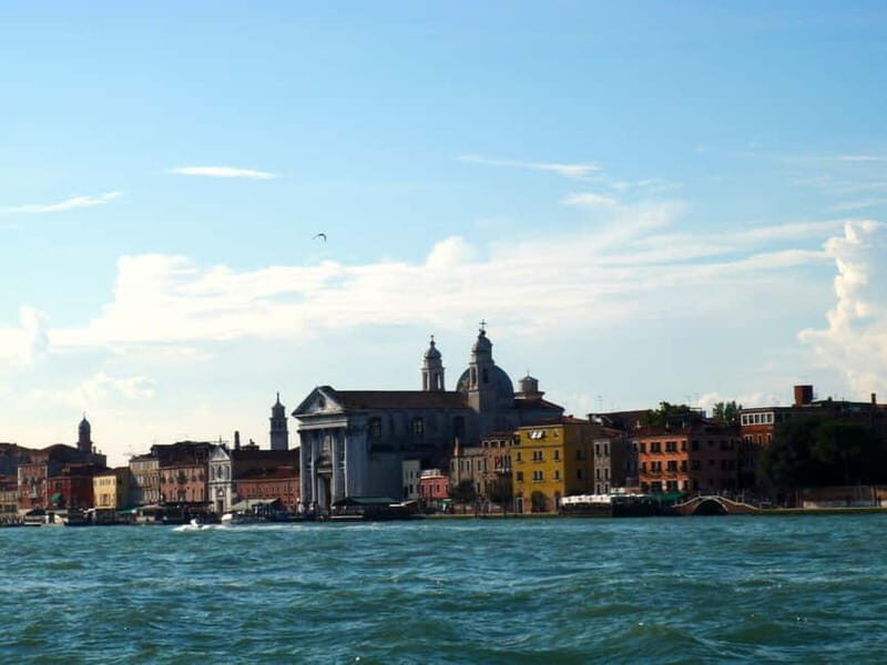Murano and Burano, between fire and colors: the poetry of the Venetian lagoon. - Is this tour worth the price?