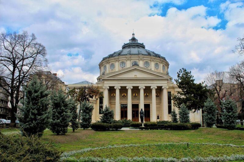 Museums and Galleries walking tour in Bucharest - FAQs