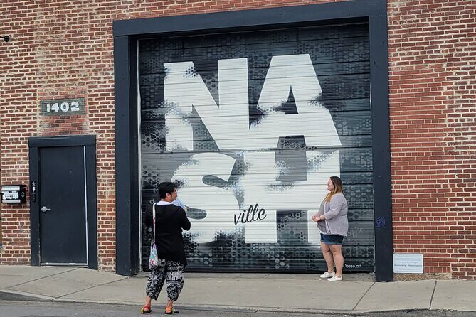 Music Row and 12th Avenue Van Tour - Key Points