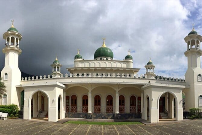 Muslim-Friendly Halal Travel Experience in Phuket - Key Points