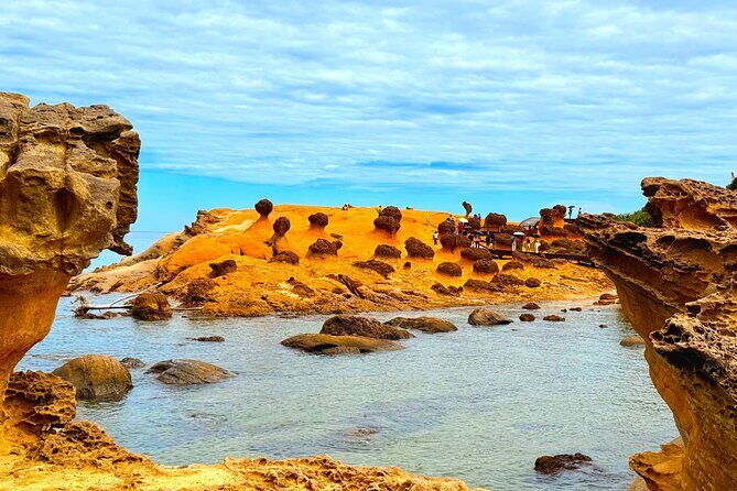 Muslim-Friendly Northern Taiwan Day Tour Yehliu, Jiufen, Shifen - Frequently Asked Questions