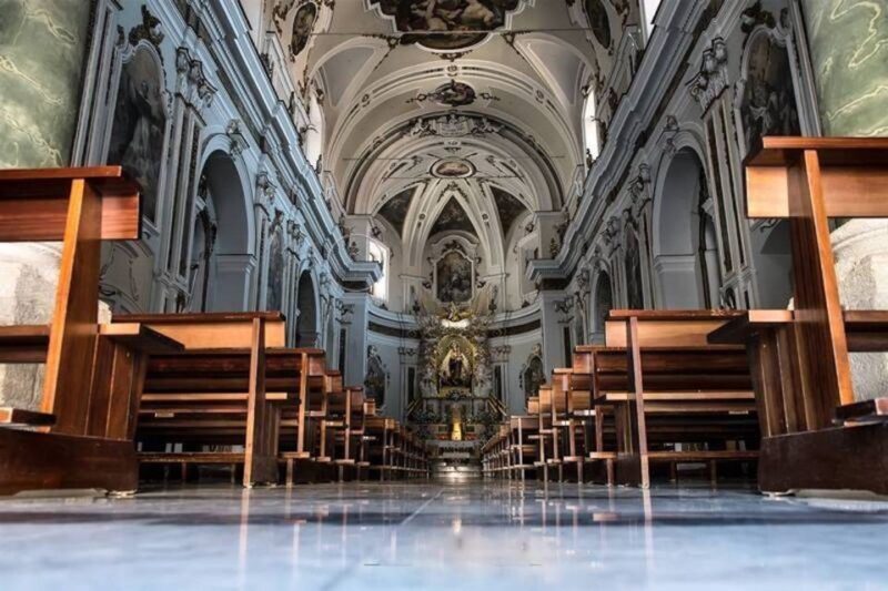 Mussomeli: Manfredonic Castle and Churches Walking Tour - Practical Considerations