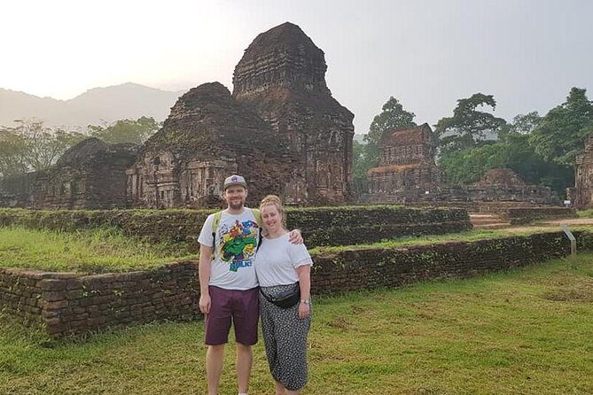 MY SON HOLYLAND & HOI AN WALKING TOUR, SAMPAN Boat Ride, Colourful Night Market - Why This Tour Offers Value