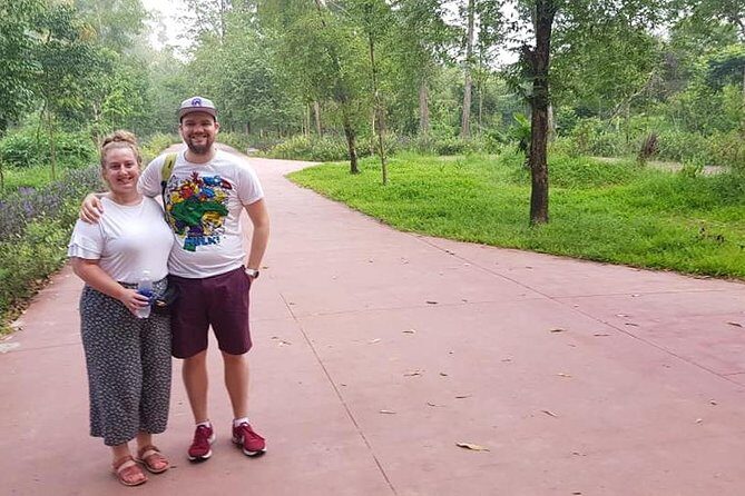 MY SON HOLYLAND & HOI AN WALKING TOUR, SAMPAN Boat Ride, Colourful Night Market - FAQ