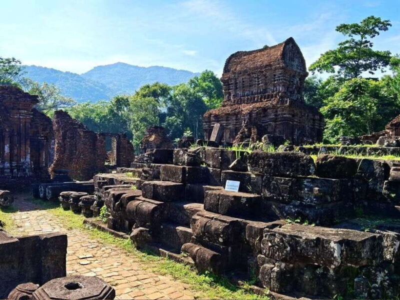 My Son Sanctuary and Hoi An Walking Tour - Lunch at a Local Family’s Home: A Tasty and Personal Experience