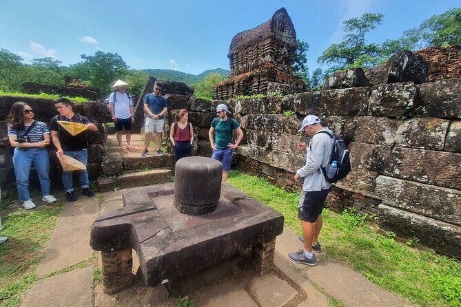 My Son Sanctuary One Day Small Group Tour - Exploring My Son Sanctuary: Ancient Ruins and Cultural Performances