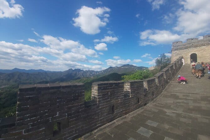 MyBus: Mutianyu Great Wall coach Tour with guide, lunch, ticket. - FAQ