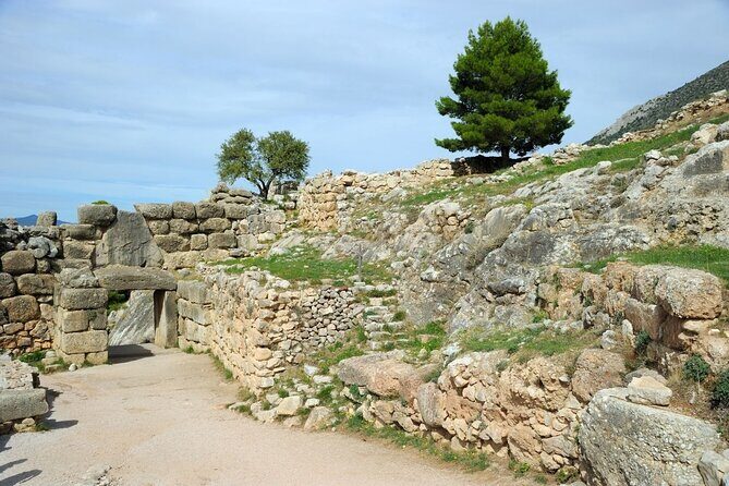 Mycenae Half-Day Private Tour from Athens - Crossing the Corinth Canal: An Engineering Marvel