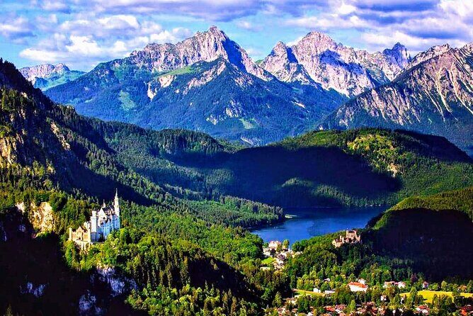 MY*GUiDE The King's GREATEST PALACES Neuschwanstein & HERRENCHIEMSEE from Munich - Who Should Consider This Tour?