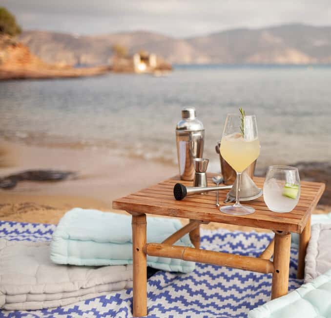 Mykonos: Cocktail Making Class on a Secluded Beach - Key Points