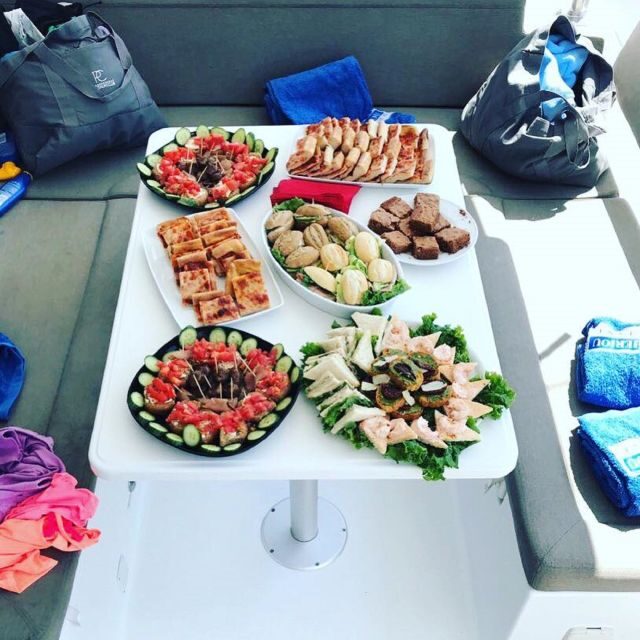 Mykonos: Full-Day Catamaran Cruise with Fresh Lunch - Key Points