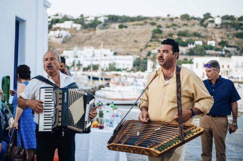 Mykonos: Mykonos Private Walking Tour - Exploring the Historic Churches