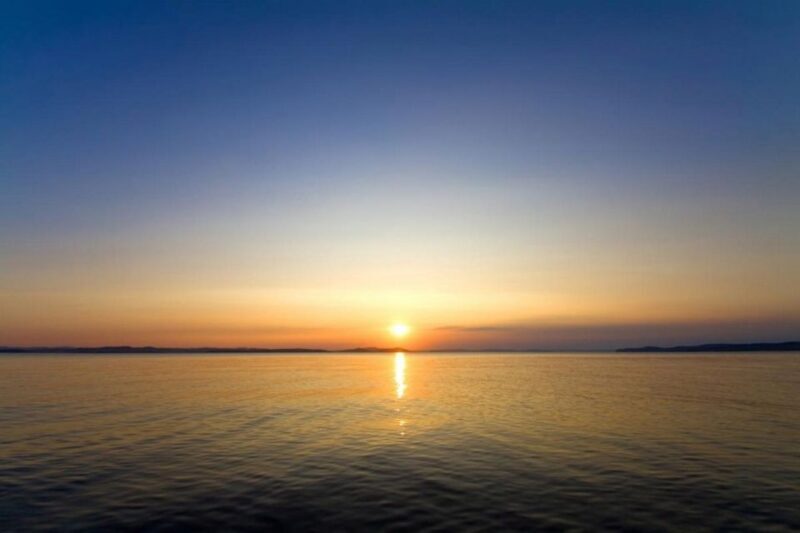 Mykonos: Semi-Prive Aegean Sunset Cruise with Mykonian Snack - What Makes This Tour Stand Out?