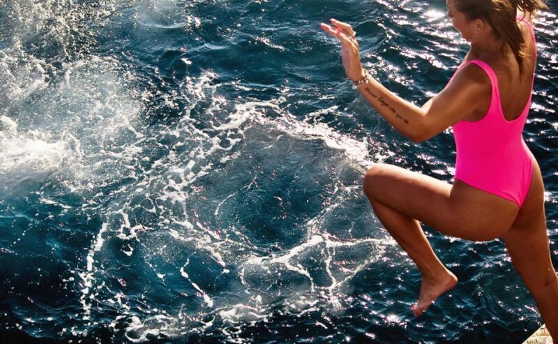 Mykonos: Sunset Boat Party with Open Bar & Live DJ - FAQs