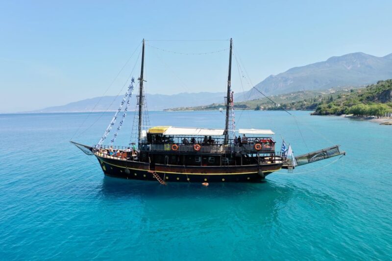 Mykonos: Sunset Party Boat Cruise with 1 Drink - Key Points