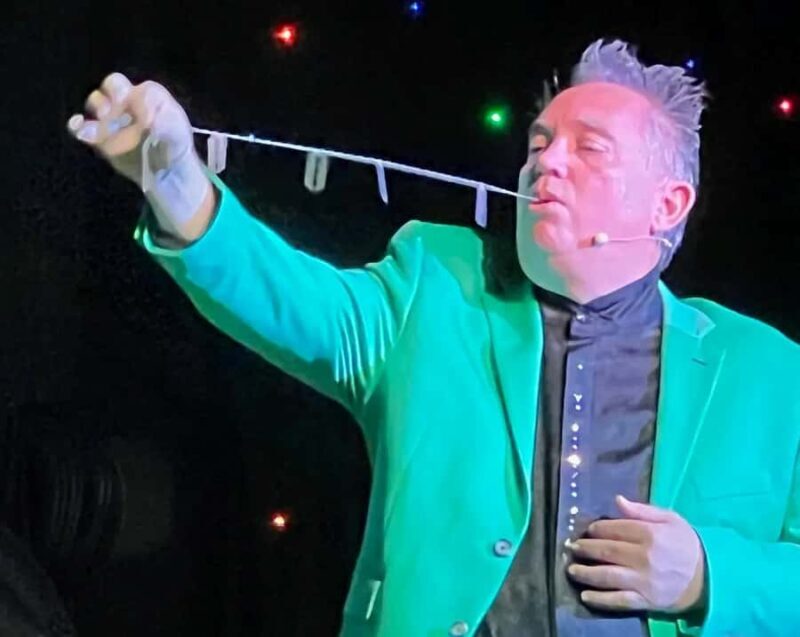 Myrtle Beach Mall: Magic & Comedy Show by Michael Bairefoot - An Up-Close Magic Experience