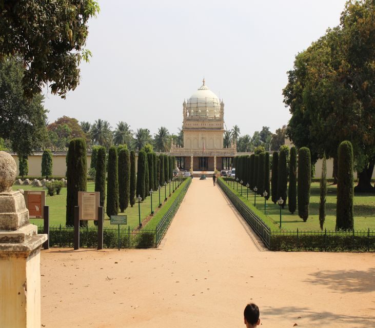 Mysore: 2-Day Palace and Gardens Tour from Bangalore - What Travelers Say