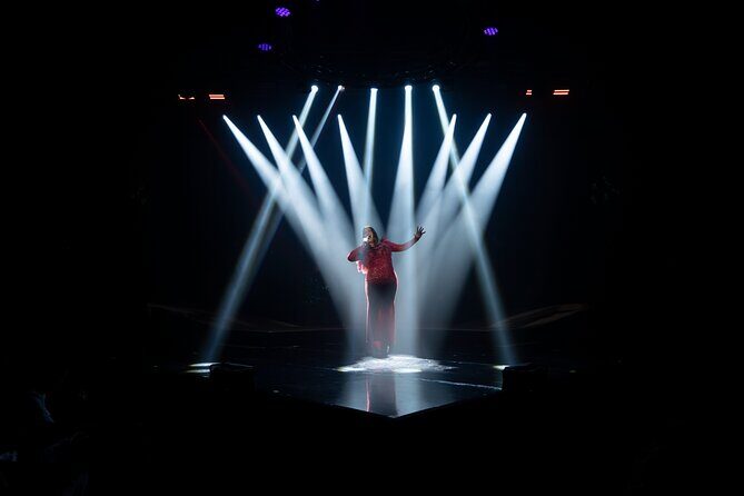 MYST Euphoria Live, Friday 10:30 PM Cancun, 20% cashback F&B - What Makes This Show Stand Out