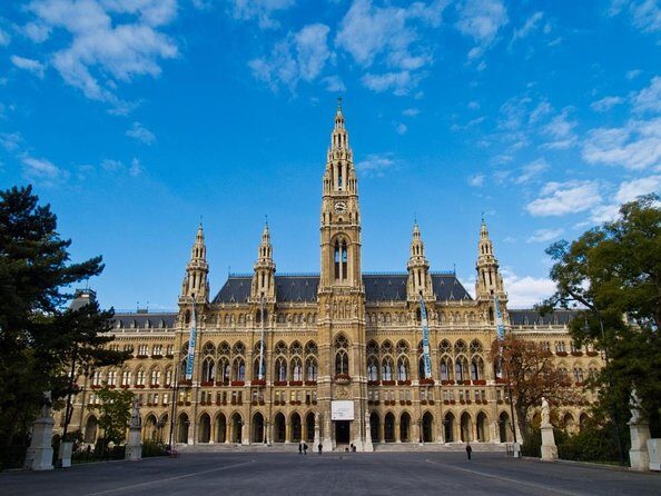 Mystery rally Vienna: The scary city - Key Points