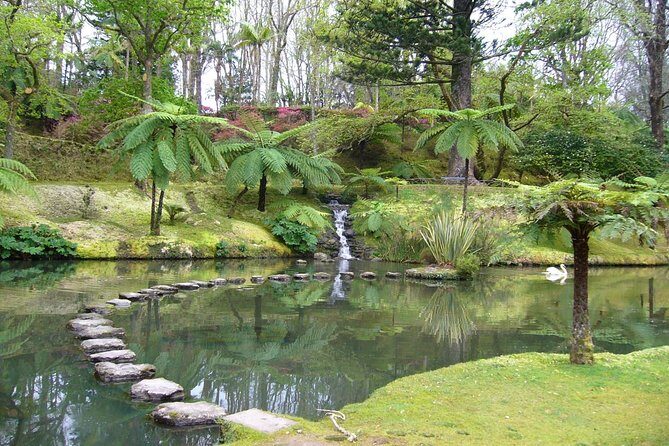 Mystic Furnas - Canoeing + Terra Nostra - Key Points