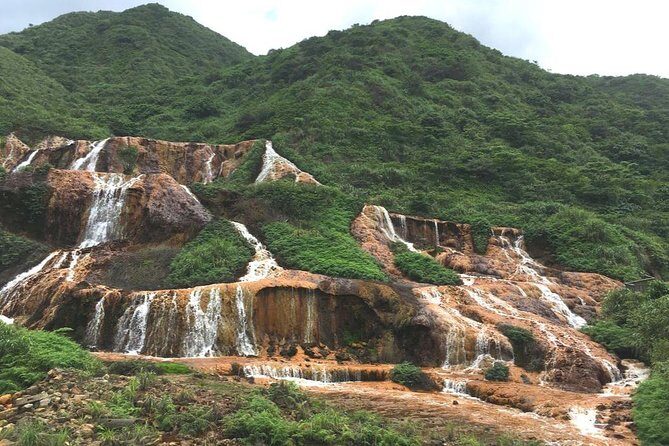 N101 Yehliu Jiufen is a day trip to Taipei (10h) - The Sum Up