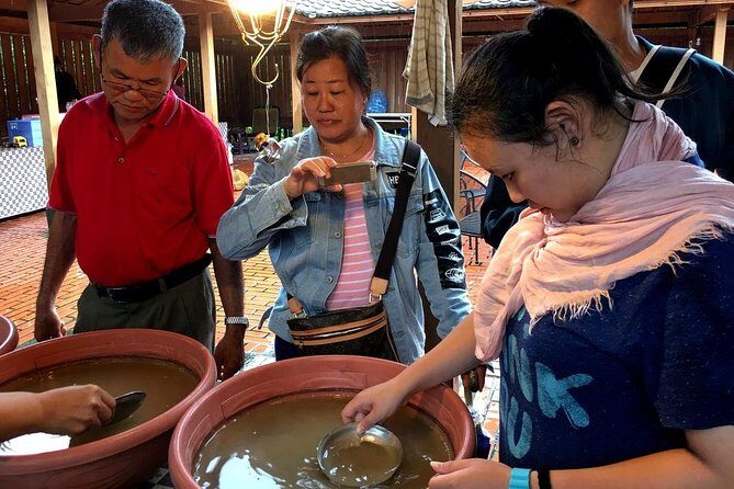 N106 Jinguashi Jiufen Old Street Monkey Cat Village Very Old Street Day Tour (10h) - Final Thoughts