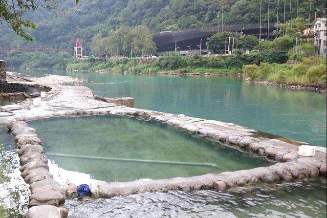 N109 Wulai Old Street Wulai Hot Spring Wulai Waterfall Bitan Scenic Area Day Tour (10h) - The Practicalities