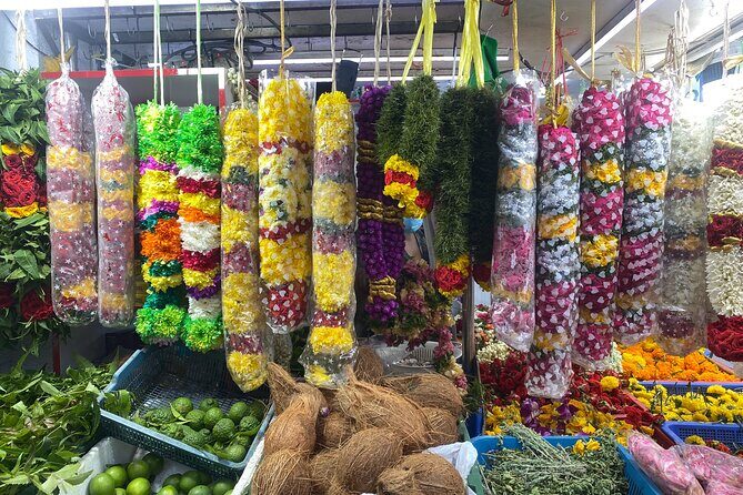 Nachttour mit Lichtshow, Nachtmarkt auf Deutsch - Practical Tips for Making the Most of This Tour