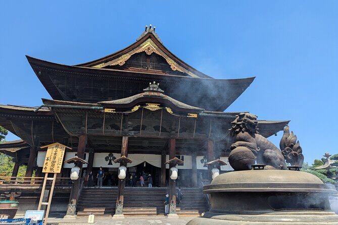 Nagano Zenkoji Temple Town Walking Tour and Oyaki Tasting - Key Points
